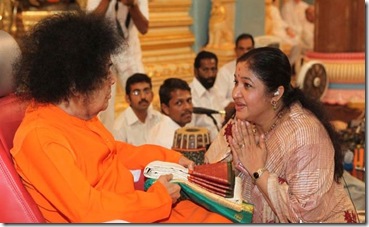 Top Celebrities News And Photo: KS Chitra's Daughter Nandana Died at Dubai